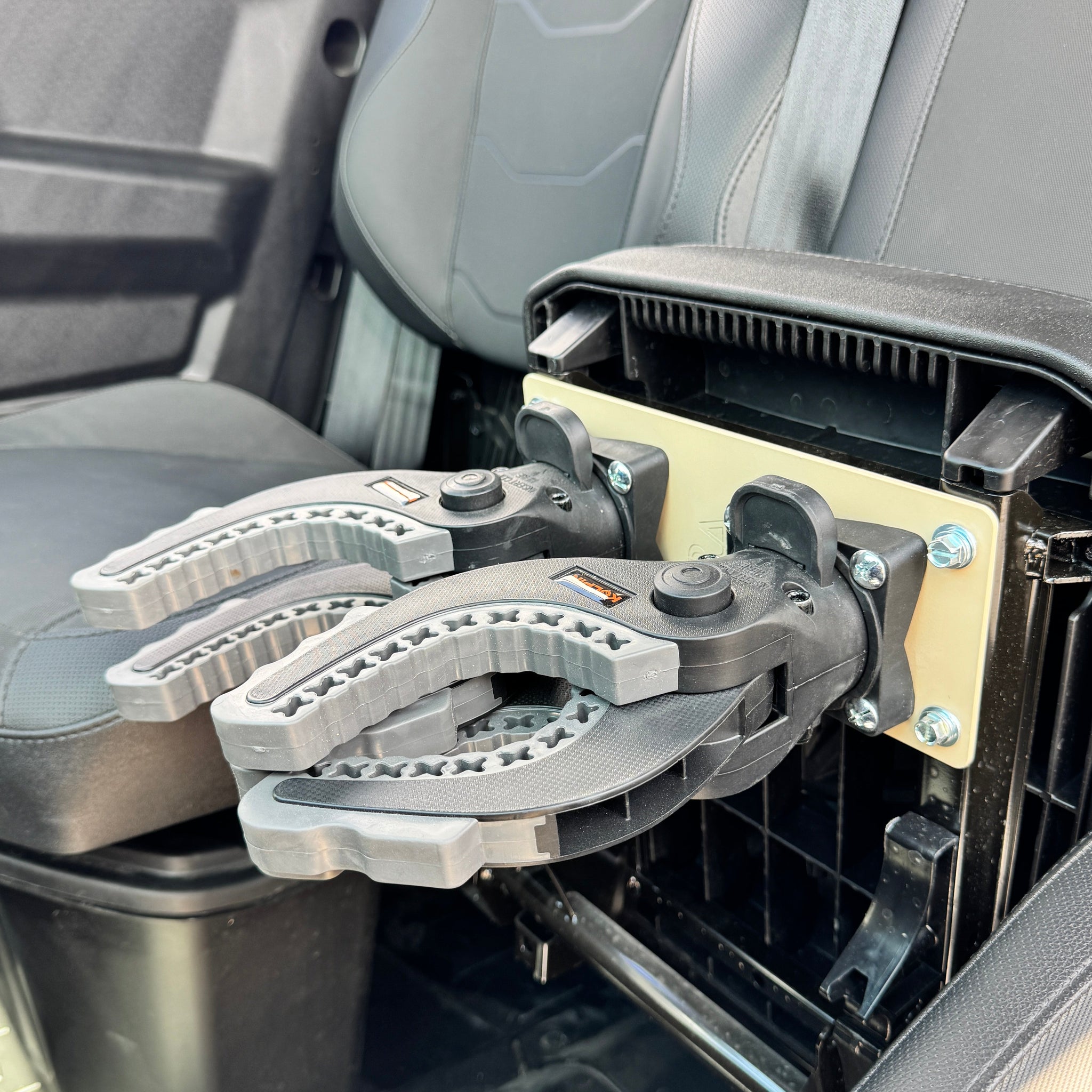 Ranch Armor Can-Am Defender Middle Seat Rifle Mount